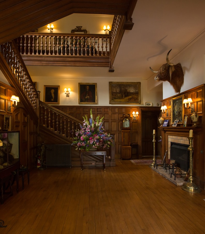 inner-13 – Guthrie Castle